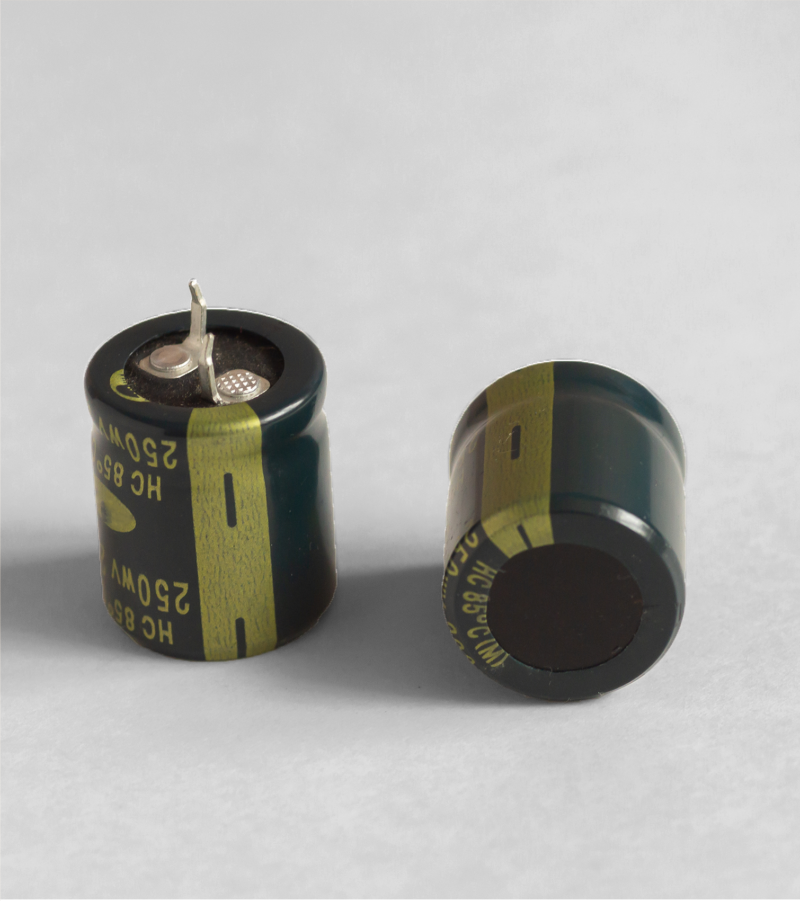 Supercapacitors vs. batteries - Ligna Energy